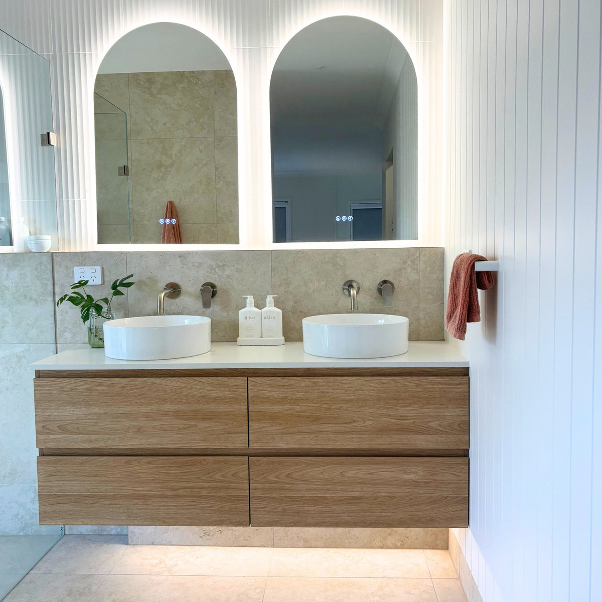 Frameless Smart Mirrors | Frameless LED Bathroom Mirrors – Invogue Mirrors