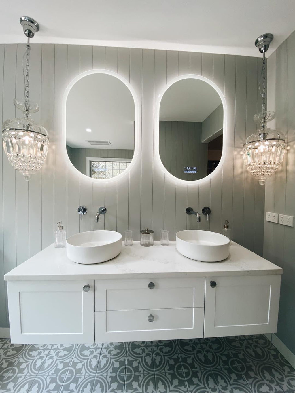 The Capri (Frosted edge) ~ (Elegant edition) Invogue Smart mirror ...